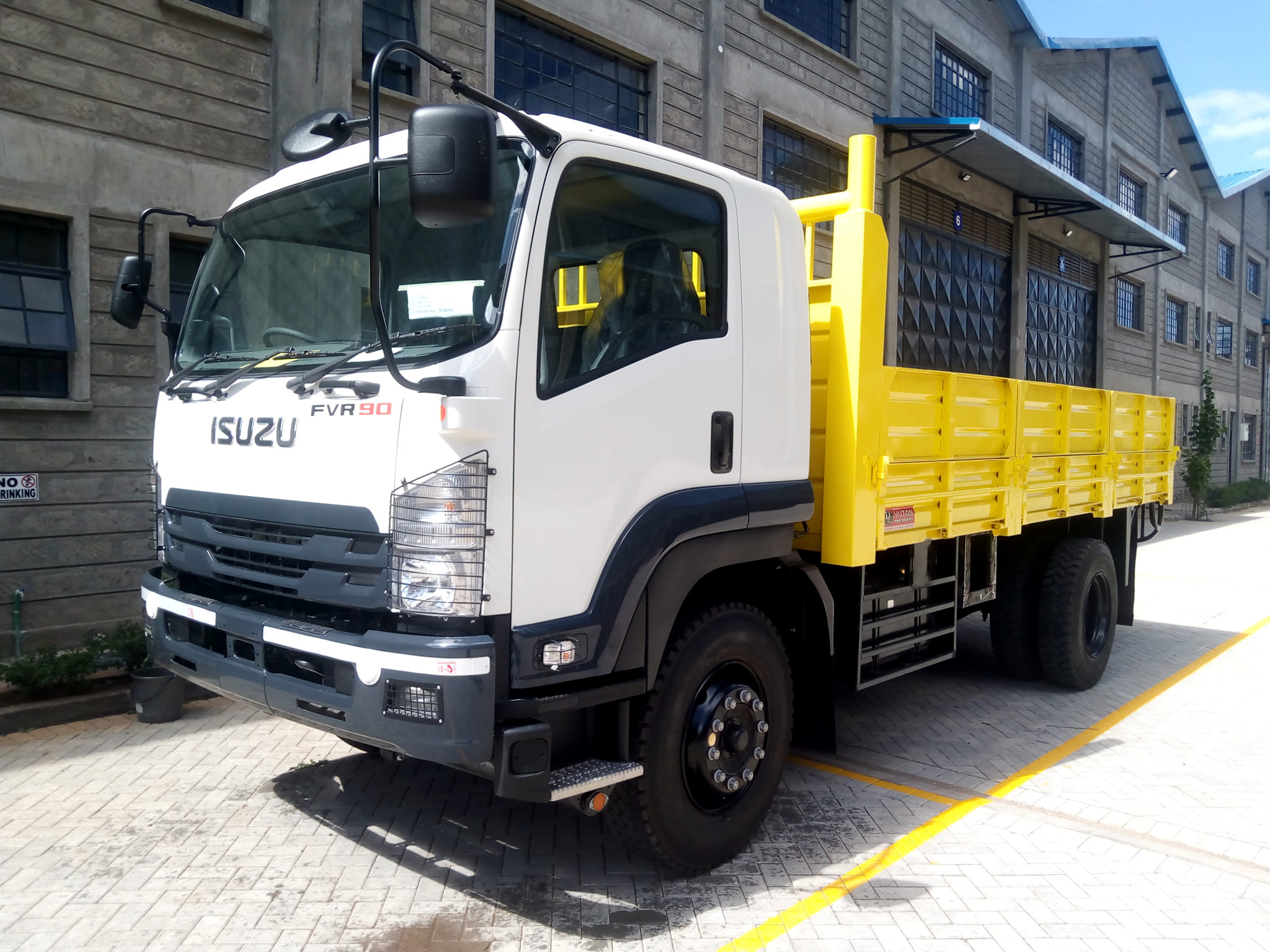 ISUZU FVR 90 TIPPER – Dan Wa Trucks – No 1 Approved Dealer with ISUZU ...